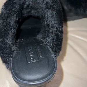 Hunter | Shoes | Hunter Black Leather And Brazilian Sheepskin Sherpa ...